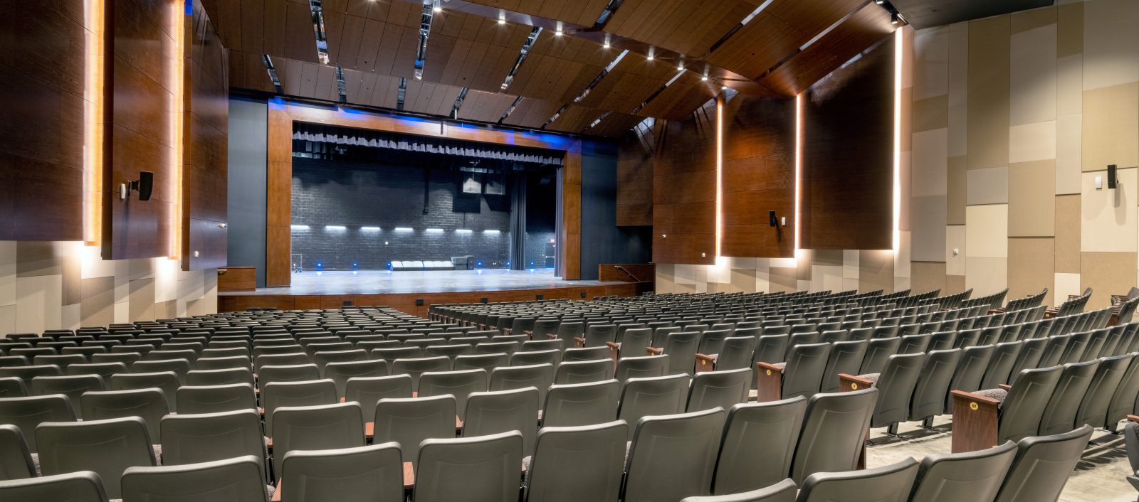 Midlothian Heritage High School Phase II - L.A. Fuess Partners : L.A ...